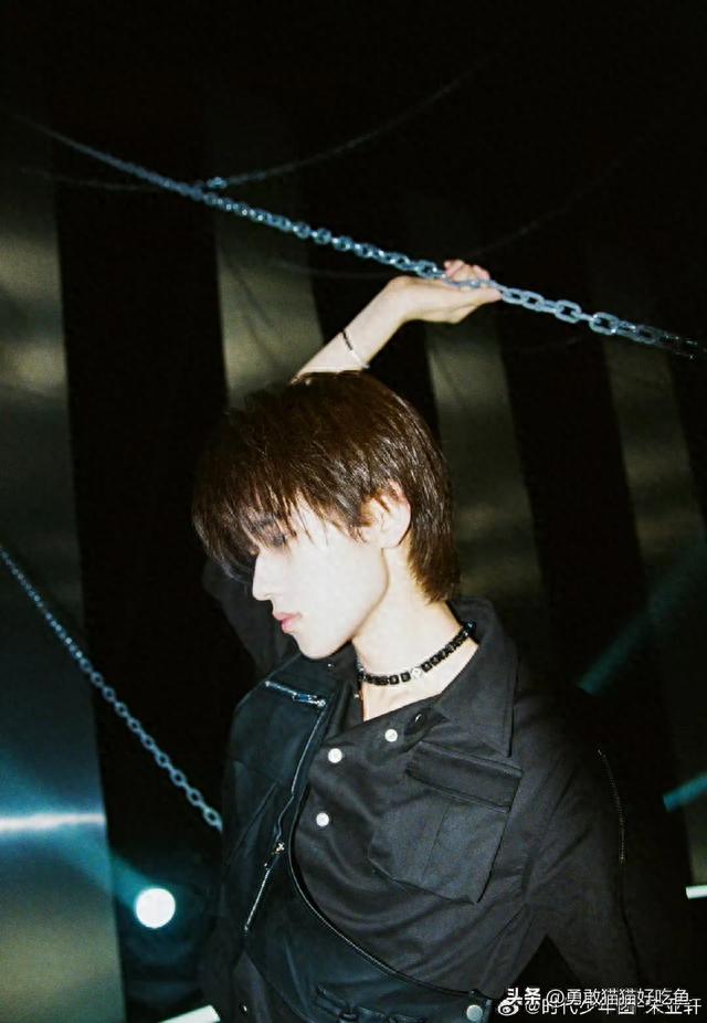 Song Yaxuan's photo is focused and handsome - iNEWS