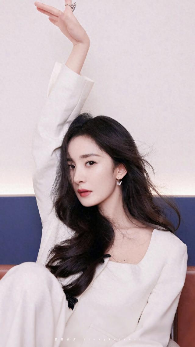 4K star wallpaper Yang Mi 2140 - iNEWS