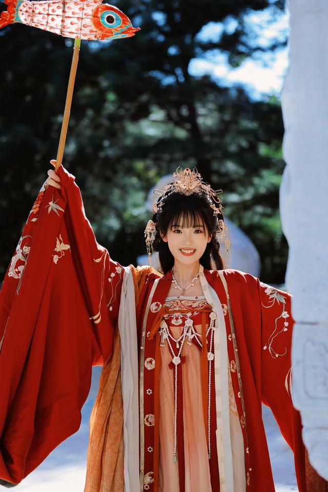 Chinese Style and Picturesque Series (349)—Zhang Miaoyi's Hanfu Photos ...