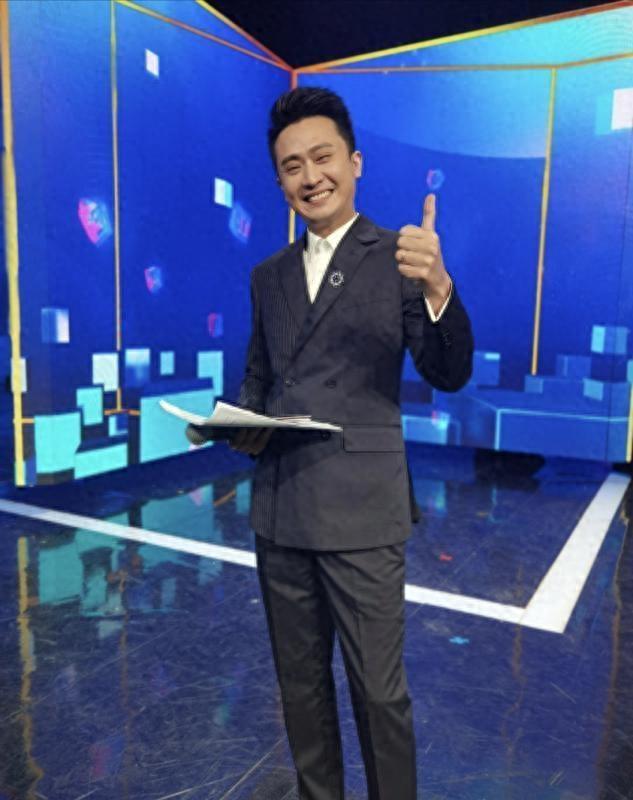This time, the 41-year-old "CCTV celebrity" Yang Fan made the whole ...