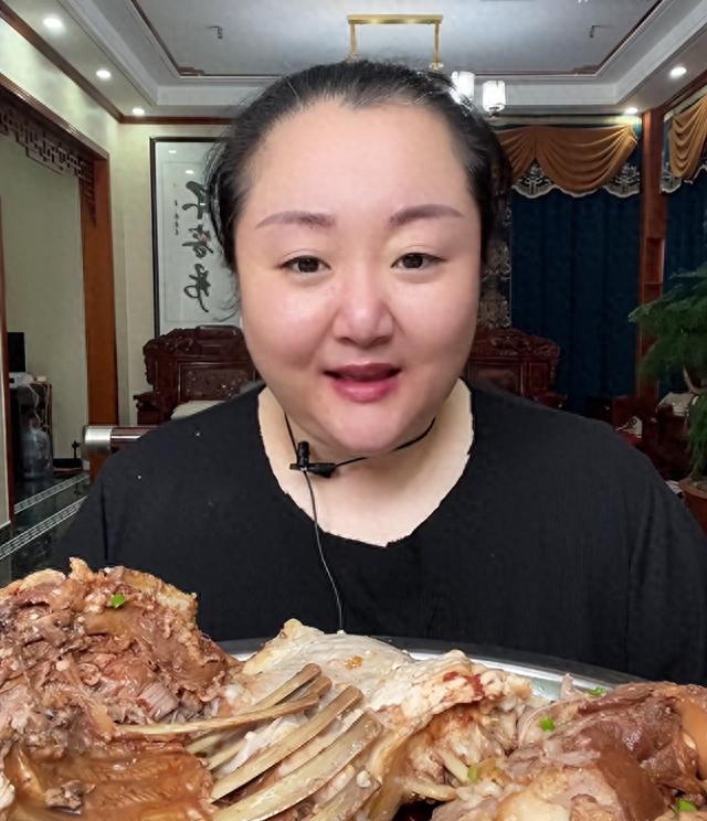 The millionaire internet celebrity "Beijing Fat Sister" risked her life ...