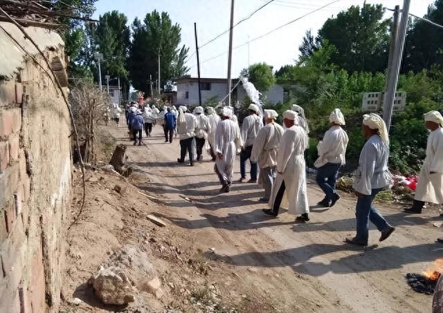 University professor's social survey, a set of data was exposed ...