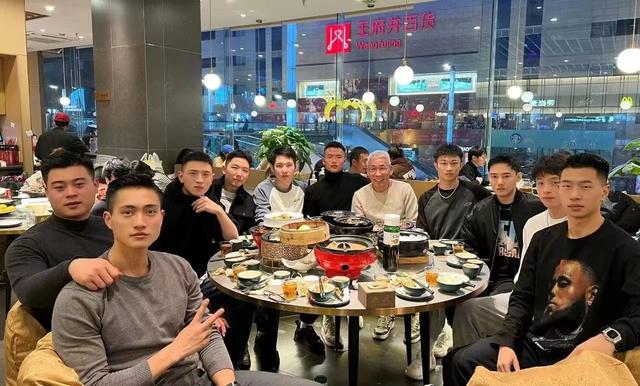 Are you curious about Liu Xiping's scandalous “boyfriends”? - iNEWS