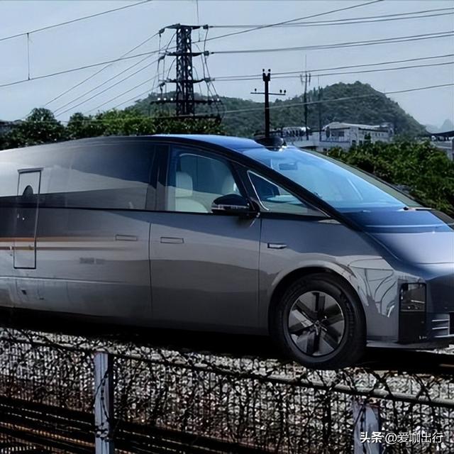 Does Li Xiang still jump on this floor? Ideal MEGA slaps Li Xiang in ...