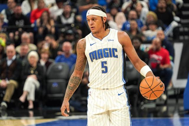 The Magic won their seventh consecutive victory, with Anthony, Wagner ...