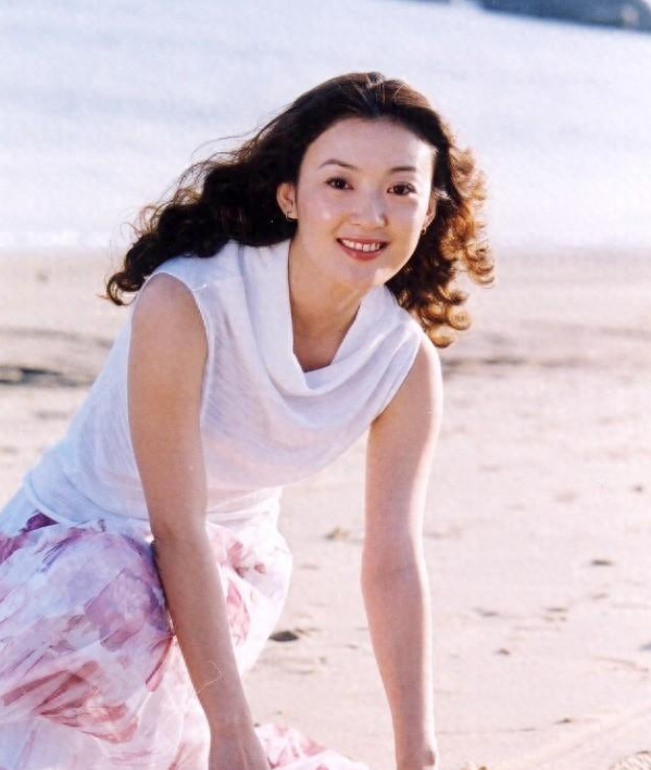 Chi Huaqiong, who became famous at the age of 15: has a mysophobia in love and is still single ...