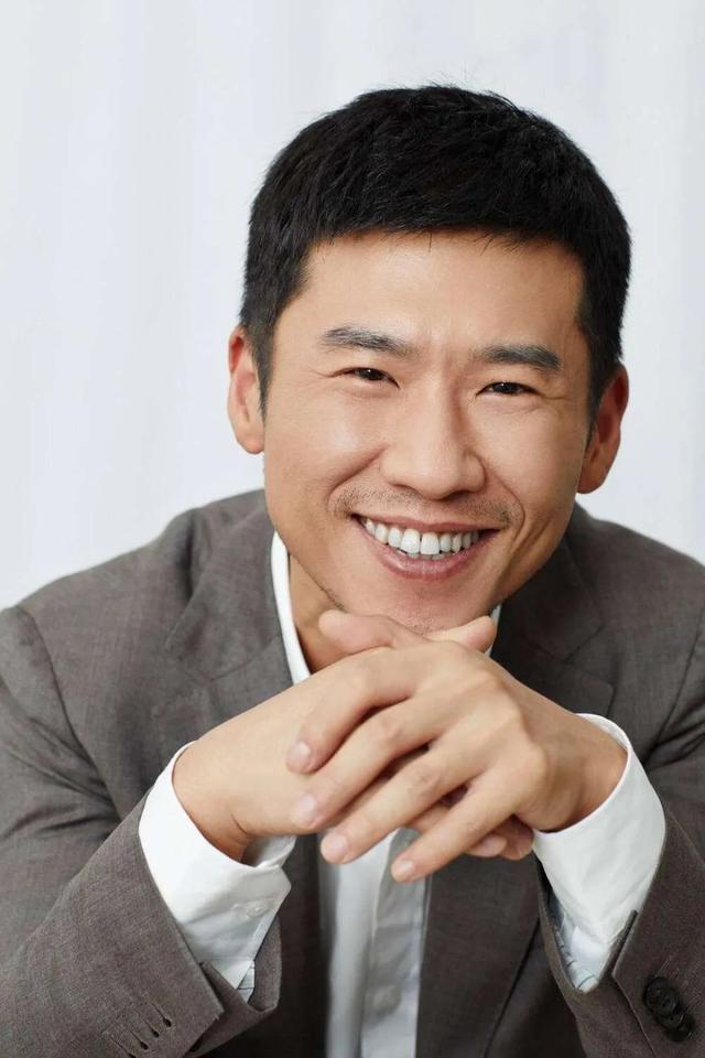 Wang Xiaoren only became popular in middle age, and there are only a few male celebrities who ...