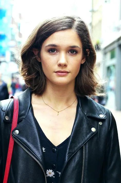 British actress who dedicated herself to art--"Angel Face" Sai Bennett ...