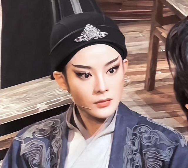 Chen Lijun: She entered the industry to learn Yue Opera at the age of ...