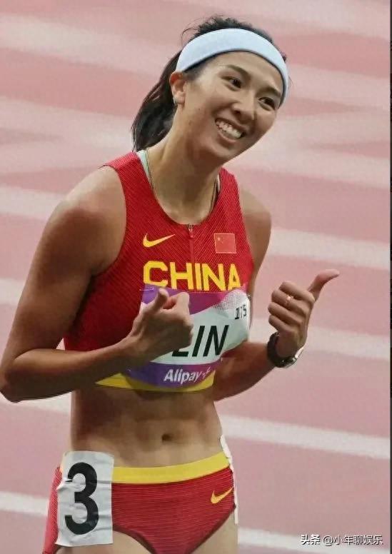Lin Yuwei Was Warmly Cheered When She Returned To The Village She