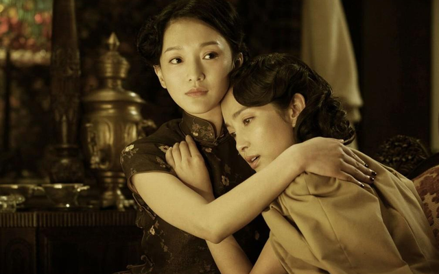 Finally waiting for the spy drama "The King of Bombs", Zhang Yisha Yi ...