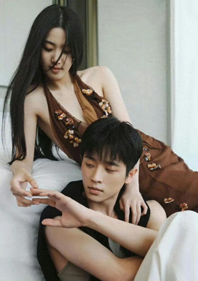 Cheng Lei & Lu Yuxiao - iNEWS