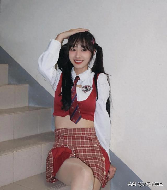 Taiwanese cheerleader Hu Jialin (Ga Lin), runner-up in the Taiwan beauty pageant! - iNEWS