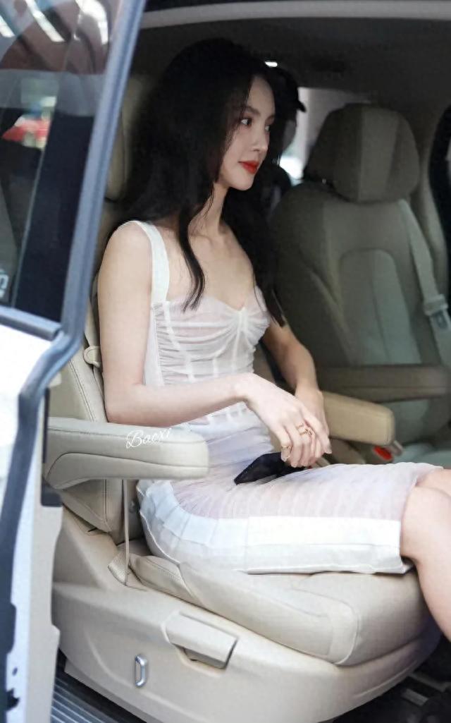 Celebrity Pictures - Issue 65: Jin Chen (2) - iNEWS