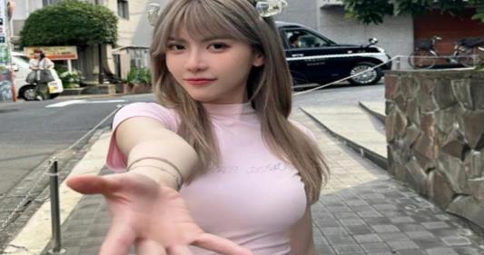 Zhou Shuyi, who is fascinated by PGOne, has a curvy front and back. How ...