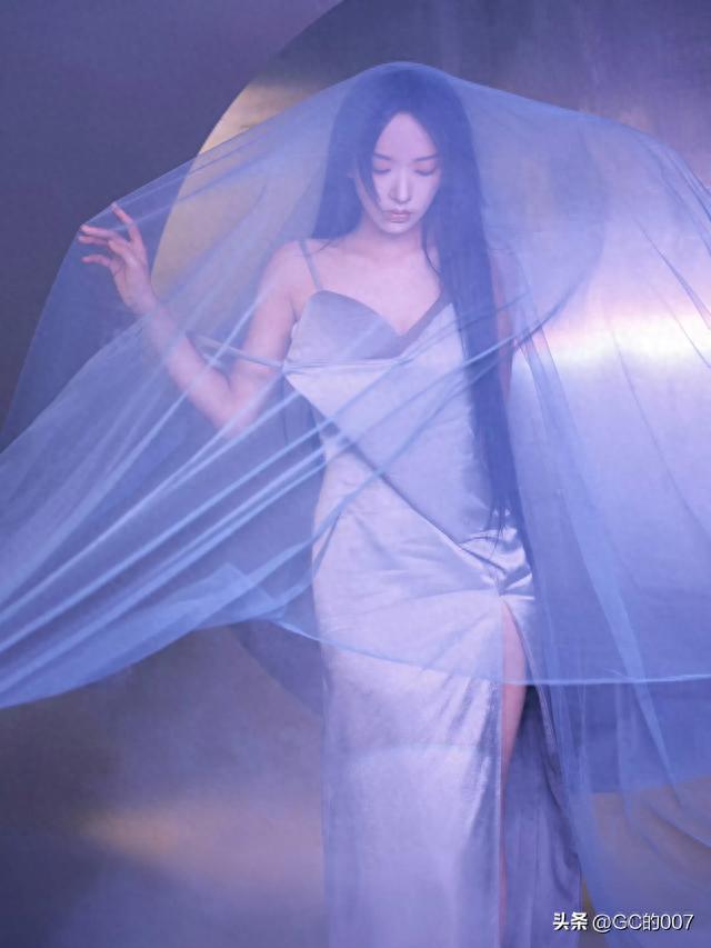 Celebrity pictures Cheng Xiao - iMedia