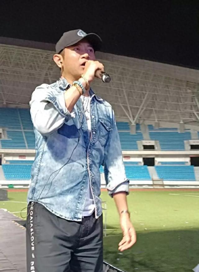 The 54-year-old singer was exposed to cheating during marriage, and the ...