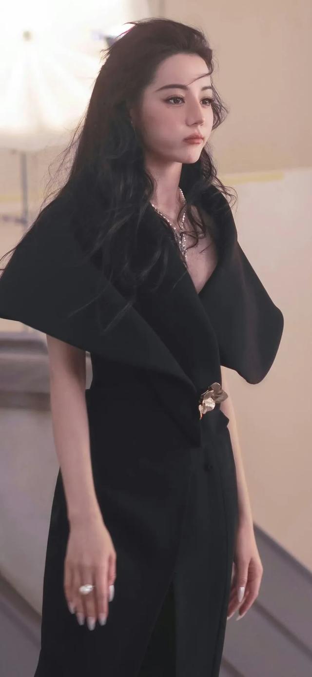 #Picture and Text Rising Star Project #Dilraba Dilireba Wallpaper - iMedia