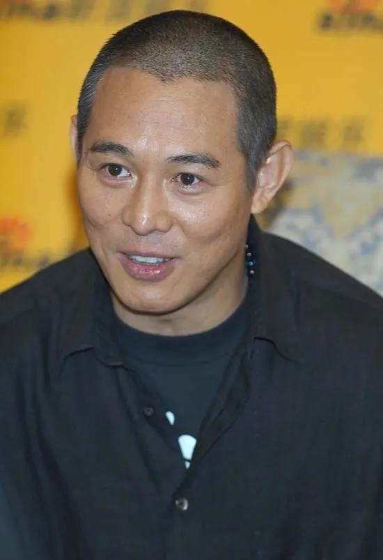 Li Zhi: She was teased and humiliated by Chow Yun-fat and Eric Tsang ...