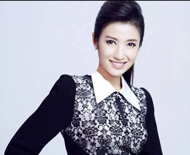 Chun Ni: The talented female host who lights up the TV screen - iMedia
