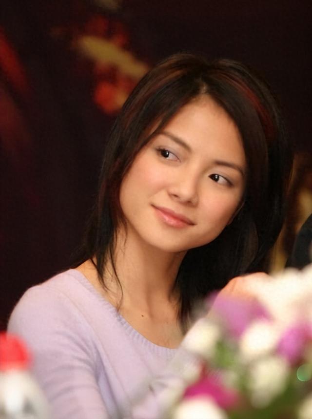 The "ghost queen" in the entertainment industry helped her husband ...