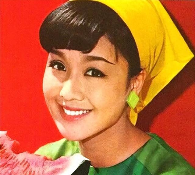 Old Dreams in Hong Kong: After becoming an actress at the age of 17 ...